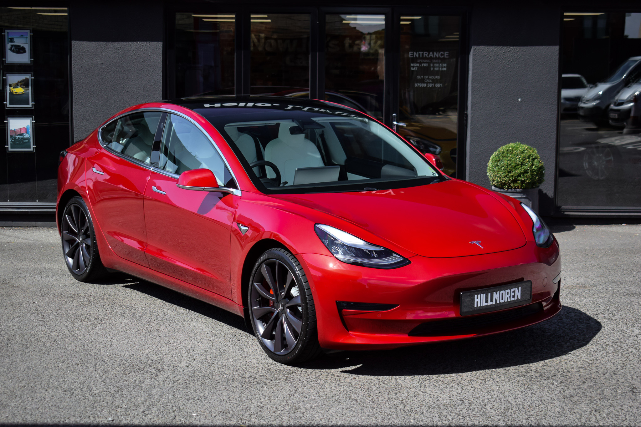 FIRST ANGLE - Hillmoren