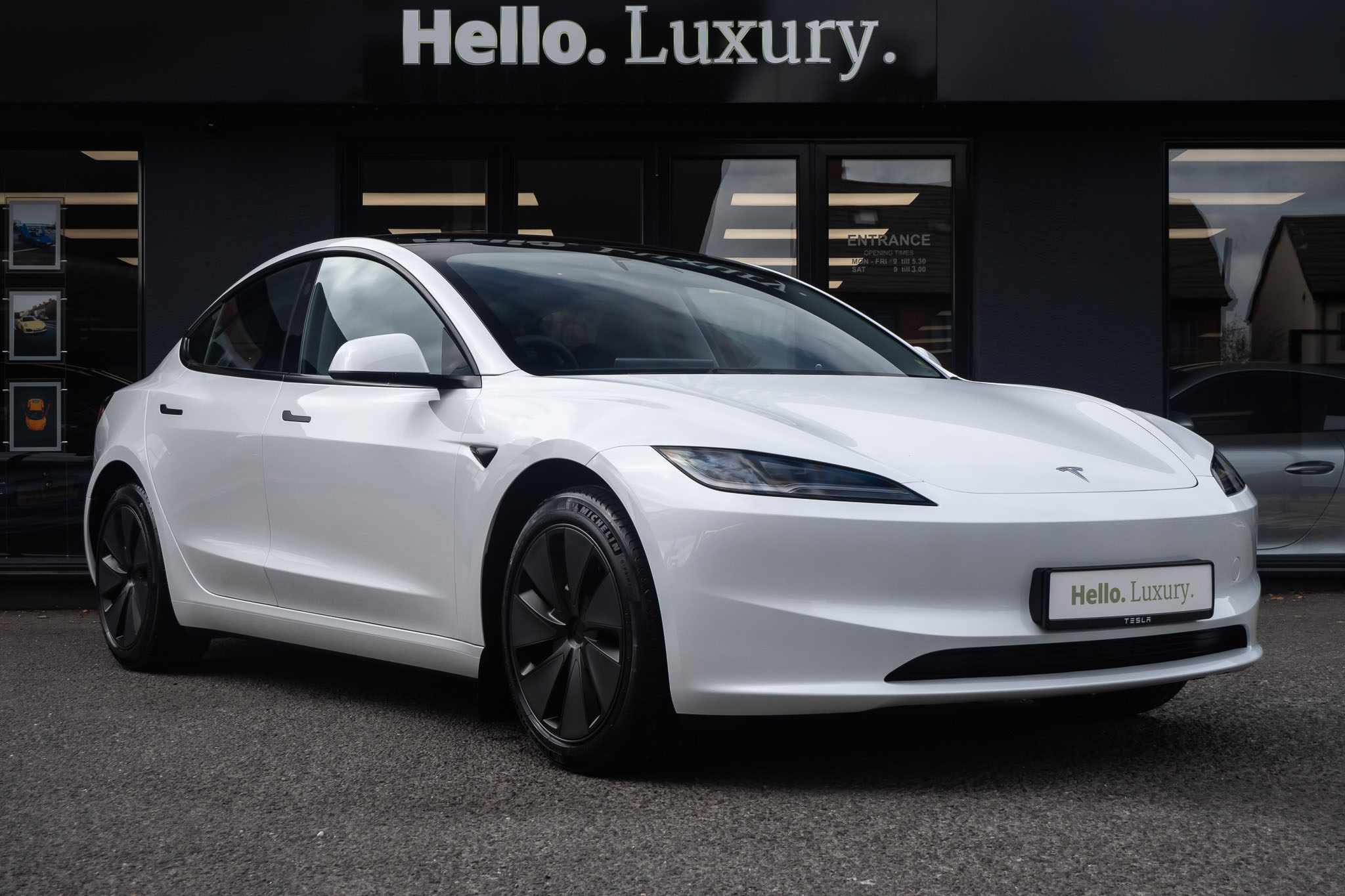 Tesla Model 3 Highland - Hillmoren