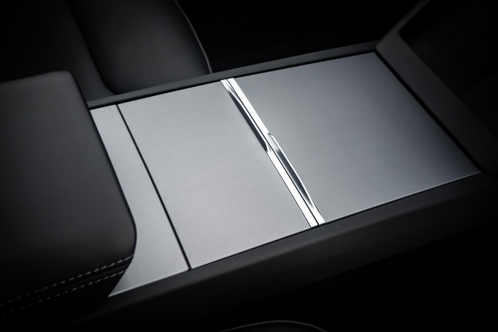 Tesla Model 3 Highland - Hillmoren